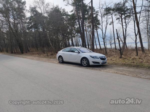 Balts Opel Insignia 2017 Tallina, ar dzinēja tilpumu 2.00 L un nobraukumu 267 tūkst. km par 7800 €, foto 5 vietnē AUTOMOTO.COM.LV