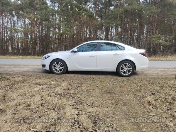 Balts Opel Insignia 2017 Tallina, ar dzinēja tilpumu 2.00 L un nobraukumu 267 tūkst. km par 7800 €, foto 10 vietnē AUTOMOTO.COM.LV