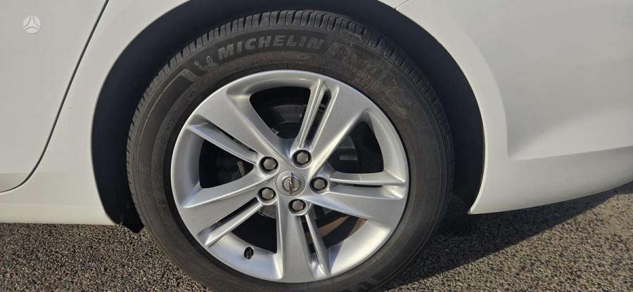 Balts Opel Insignia 2017 Klaipėda, ar dzinēja tilpumu 1.49 L un nobraukumu 256 tūkst. km par 9600 €, foto 6 vietnē AUTOMOTO.COM.LV