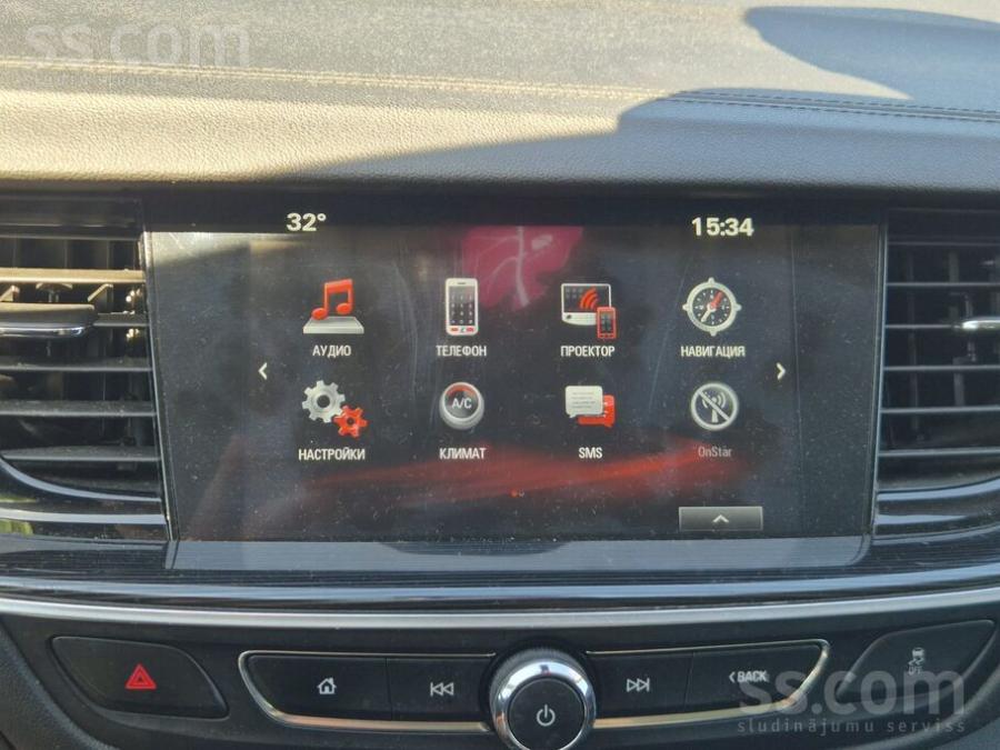 White Opel Insignia 2017 in Riga, with an engine capacity of 1.60 L and mileage of 209 thousand km for 8990 €, photo 16 on AUTOMOTO.COM.LV