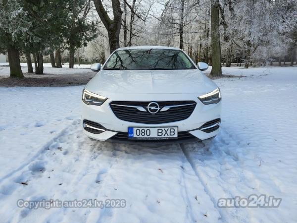 White Opel Insignia 2018 in Parnu, with an engine capacity of 1.50 L and mileage of 112 thousand km for 11500 €, photo 3 on AUTOMOTO.COM.LV