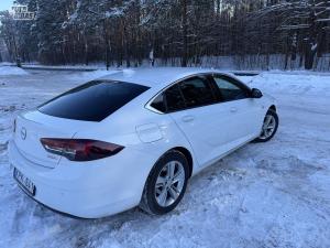 White Opel Insignia 2018 in Vilnius, with an engine capacity of 1.50 L and mileage of 67 thousand km for 13900 €, photo 7 on AUTOMOTO.COM.LV