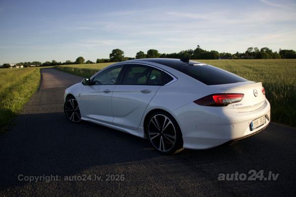 Balts Opel Insignia 2018 Tallina, ar dzinēja tilpumu 1.50 L un nobraukumu 136 tūkst. km par 17450 €, foto 3 vietnē AUTOMOTO.COM.LV