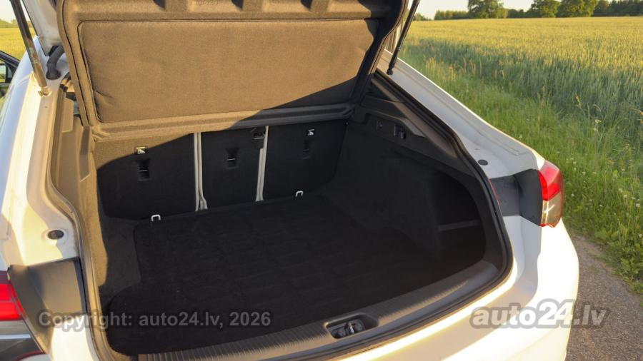 Белый Опель Инсигния 2018 в Таллин, объемом двигателя 1.50 л и пробегом 136 тыс. км за 17450 €, фото 16 на AUTOMOTO.COM.LV