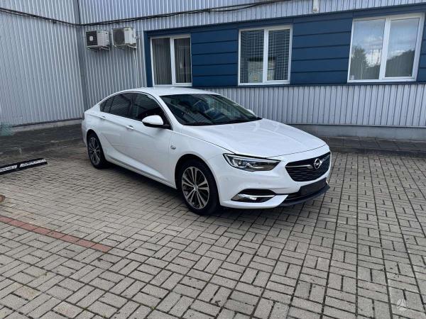 Balts Opel Insignia 2018 Viļņa, ar dzinēja tilpumu 1.49 L un nobraukumu 103 tūkst. km par 12500 €, foto 1 vietnē AUTOMOTO.COM.LV