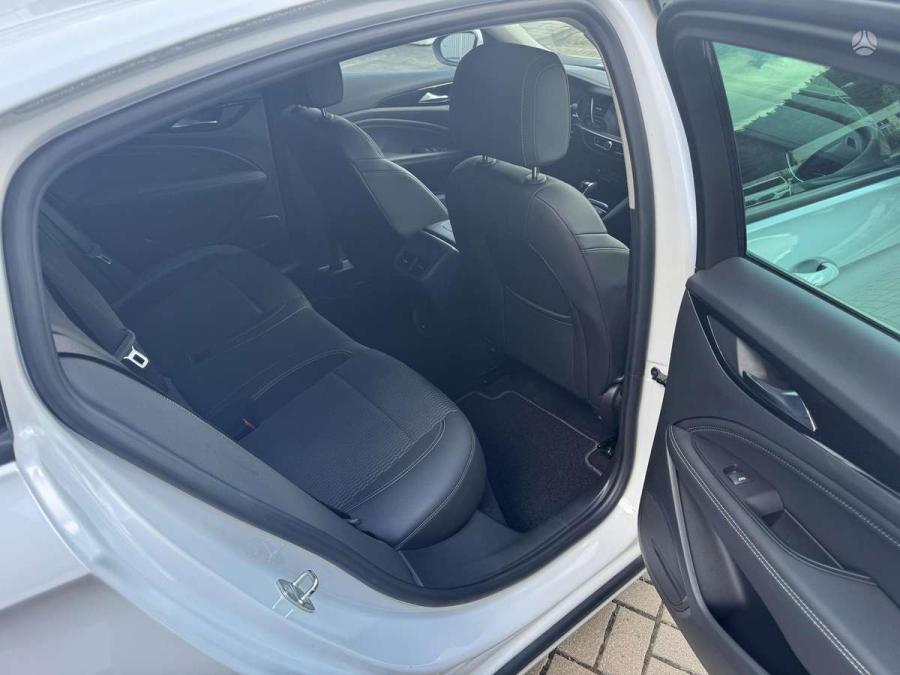 Balts Opel Insignia 2018 Viļņa, ar dzinēja tilpumu 1.49 L un nobraukumu 103 tūkst. km par 12500 €, foto 15 vietnē AUTOMOTO.COM.LV