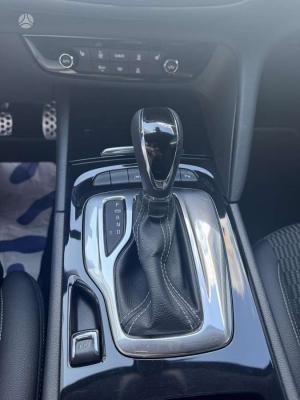 Balts Opel Insignia 2018 Viļņa, ar dzinēja tilpumu 1.49 L un nobraukumu 103 tūkst. km par 12500 €, foto 24 vietnē AUTOMOTO.COM.LV