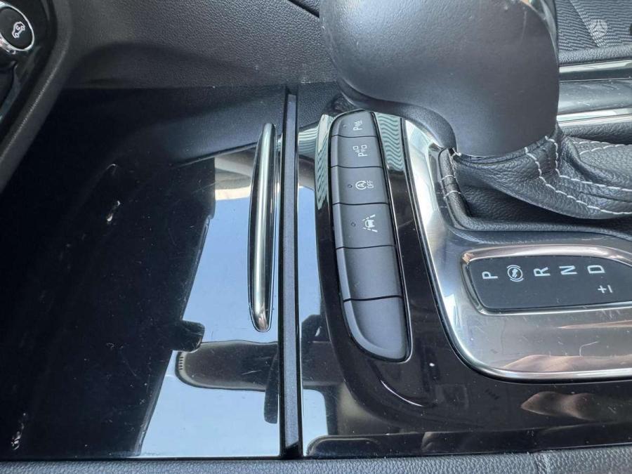 Balts Opel Insignia 2018 Viļņa, ar dzinēja tilpumu 1.49 L un nobraukumu 103 tūkst. km par 12500 €, foto 25 vietnē AUTOMOTO.COM.LV