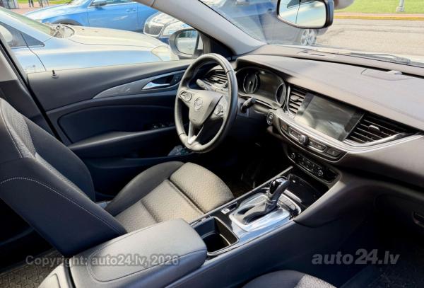 White Opel Insignia 2019 in Tallinn, with an engine capacity of 1.50 L and mileage of 91 thousand km for 12900 €, photo 6 on AUTOMOTO.COM.LV