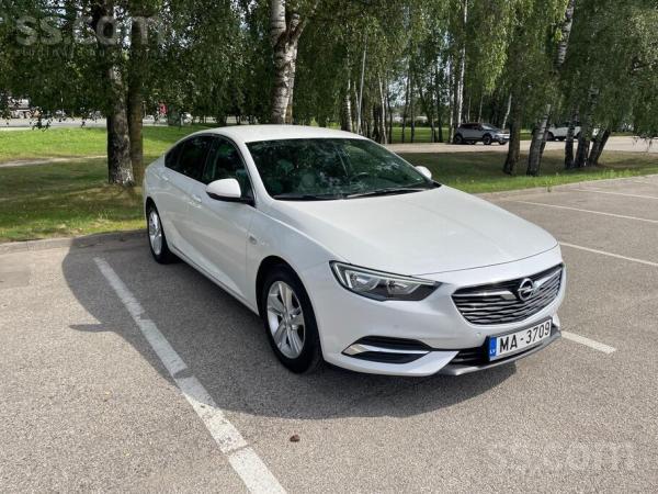 Balts Opel Insignia 2019 Rīga, ar dzinēja tilpumu 1.60 L un nobraukumu 108 tūkst. km par 8890 €, foto 1 vietnē AUTOMOTO.COM.LV