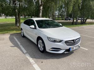 Белый Опель Инсигния 2019 в Рига, объемом двигателя 1.60 л и пробегом 108 тыс. км за 8890 €, фото  на AUTOMOTO.COM.LV
