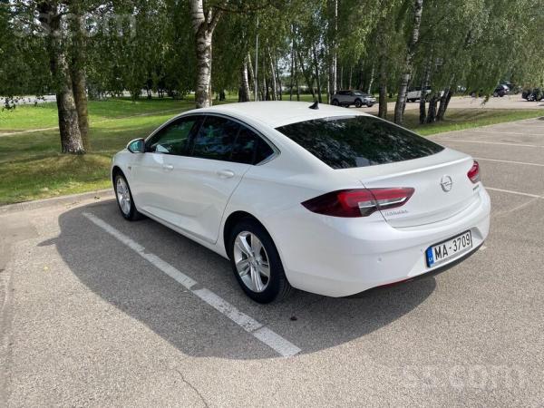 Balts Opel Insignia 2019 Rīga, ar dzinēja tilpumu 1.60 L un nobraukumu 108 tūkst. km par 8890 €, foto 5 vietnē AUTOMOTO.COM.LV