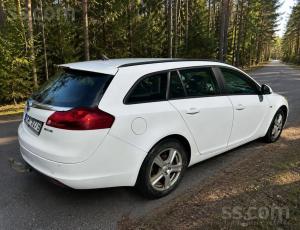 Balts Opel Insignia 2012 Liepāja, ar dzinēja tilpumu 2.00 L un nobraukumu 330 tūkst. km par 2900 €, foto 3 vietnē AUTOMOTO.COM.LV