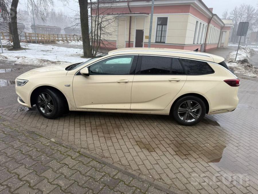 Balts Opel Insignia 2019 Valmiera, ar dzinēja tilpumu 1.60 L un nobraukumu 136 tūkst. km par 8500 €, foto 1 vietnē AUTOMOTO.COM.LV