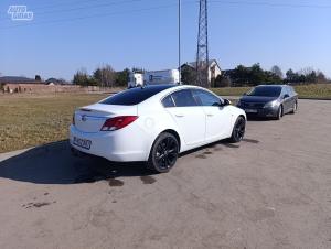 Balts Opel Insignia 2009 Kauņa, ar dzinēja tilpumu 2.00 L un nobraukumu 235 tūkst. km par 1400 €, foto 3 vietnē AUTOMOTO.COM.LV