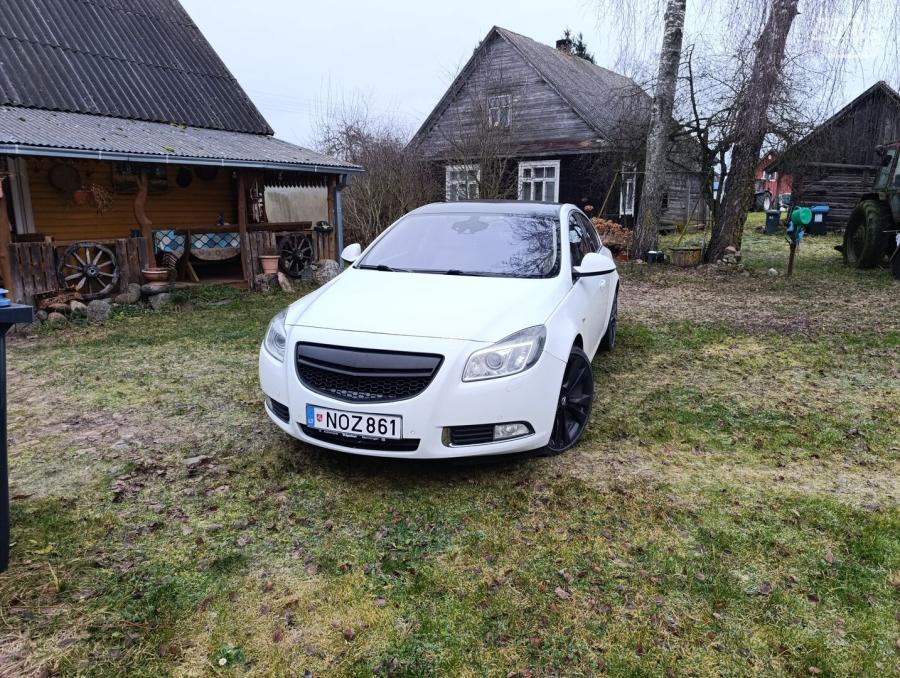 Balts Opel Insignia 2009 Kauņa, ar dzinēja tilpumu 2.00 L un nobraukumu 235 tūkst. km par 1400 €, foto 5 vietnē AUTOMOTO.COM.LV