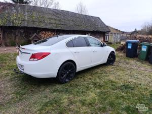 Balts Opel Insignia 2009 Kauņa, ar dzinēja tilpumu 2.00 L un nobraukumu 235 tūkst. km par 1400 €, foto 7 vietnē AUTOMOTO.COM.LV