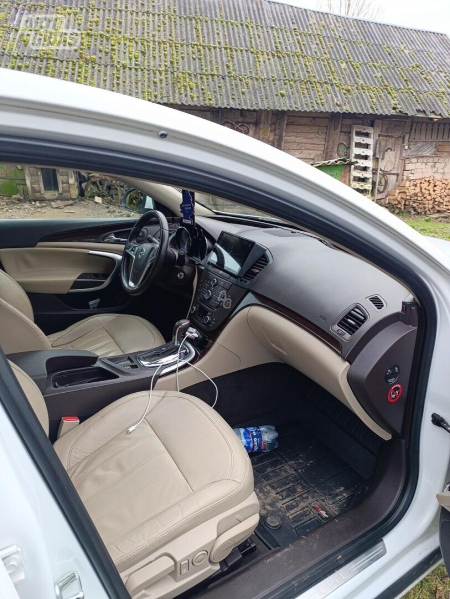 Balts Opel Insignia 2009 Kauņa, ar dzinēja tilpumu 2.00 L un nobraukumu 235 tūkst. km par 1400 €, foto 8 vietnē AUTOMOTO.COM.LV