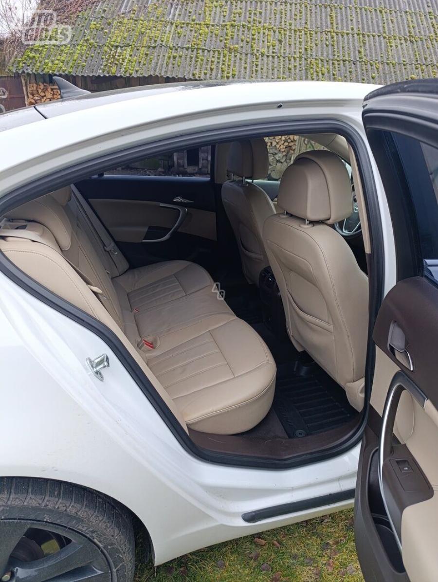 Balts Opel Insignia 2009 Kauņa, ar dzinēja tilpumu 2.00 L un nobraukumu 235 tūkst. km par 1400 €, foto 9 vietnē AUTOMOTO.COM.LV