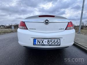 Balts Opel Insignia 2011 Jelgava, ar dzinēja tilpumu 2.90 L un nobraukumu 207 tūkst. km par 4200 €, foto 3 vietnē AUTOMOTO.COM.LV