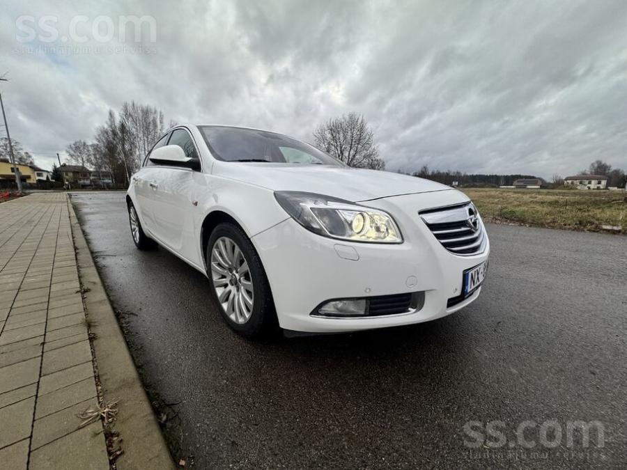 Balts Opel Insignia 2011 Jelgava, ar dzinēja tilpumu 2.90 L un nobraukumu 207 tūkst. km par 4200 €, foto 7 vietnē AUTOMOTO.COM.LV