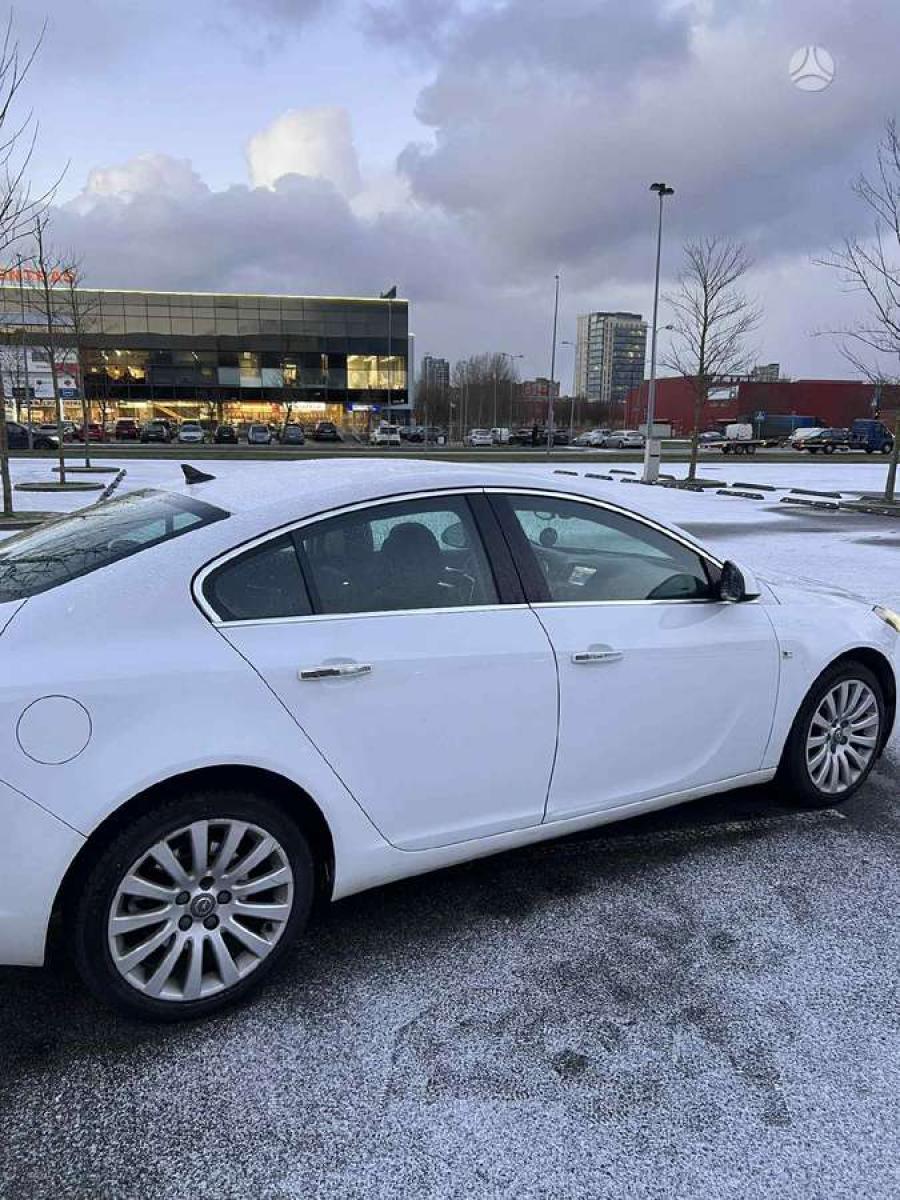 Balts Opel Insignia 2011 Klaipėda, ar dzinēja tilpumu 1.96 L un nobraukumu 307 tūkst. km par 3250 €, foto 8 vietnē AUTOMOTO.COM.LV