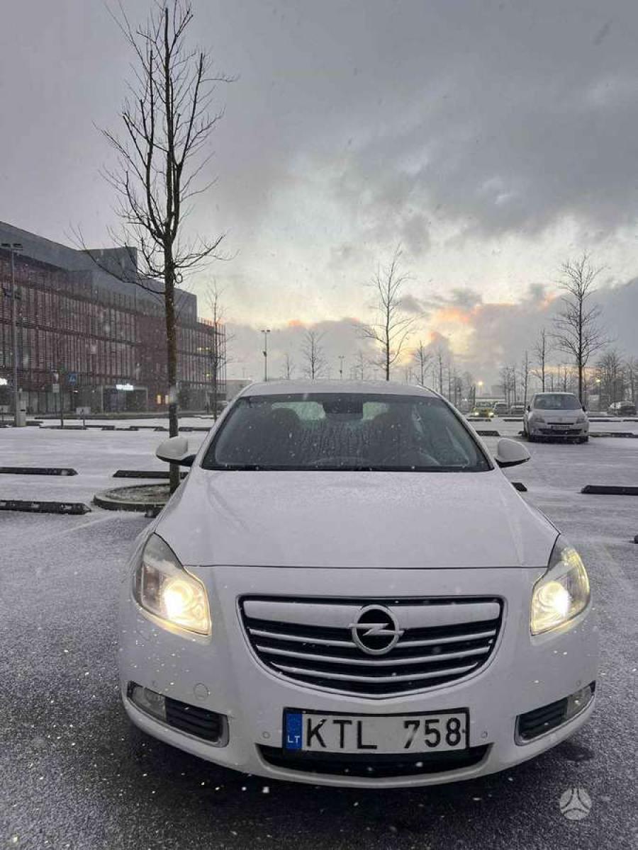 Balts Opel Insignia 2011 Klaipėda, ar dzinēja tilpumu 1.96 L un nobraukumu 307 tūkst. km par 3250 €, foto 10 vietnē AUTOMOTO.COM.LV