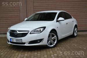 White Opel Insignia 2014 in Jelgava, with an engine capacity of 2.00 L and mileage of 0 thousand km for 6690 €, photo 2 on AUTOMOTO.COM.LV