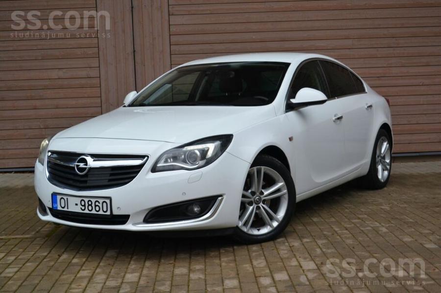 White Opel Insignia 2014 in Jelgava, with an engine capacity of 2.00 L and mileage of 0 thousand km for 6690 €, photo 2 on AUTOMOTO.COM.LV