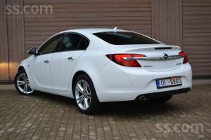 White Opel Insignia 2014 in Jelgava, with an engine capacity of 2.00 L and mileage of 0 thousand km for 6690 €, photo 4 on AUTOMOTO.COM.LV