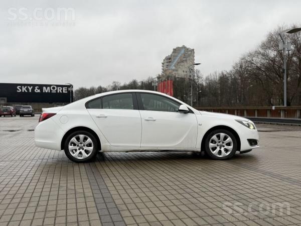 Balts Opel Insignia 2014 Rīga, ar dzinēja tilpumu 2.00 L un nobraukumu 162 tūkst. km par 6250 €, foto 2 vietnē AUTOMOTO.COM.LV