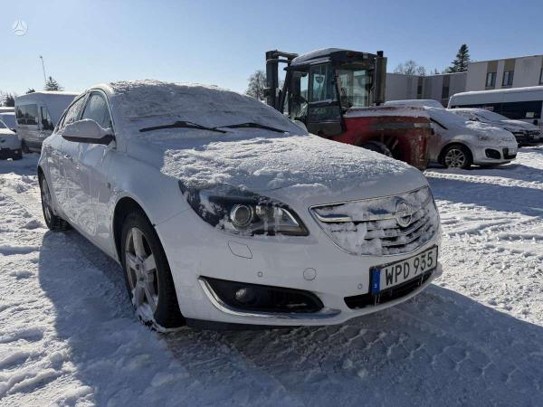 Balts Opel Insignia 2014 Kauņa, ar dzinēja tilpumu 1.96 L un nobraukumu 220 tūkst. km par 3100 €, foto 2 vietnē AUTOMOTO.COM.LV