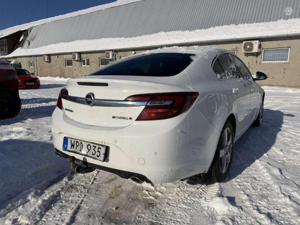 Balts Opel Insignia 2014 Kauņa, ar dzinēja tilpumu 1.96 L un nobraukumu 220 tūkst. km par 3100 €, foto 5 vietnē AUTOMOTO.COM.LV