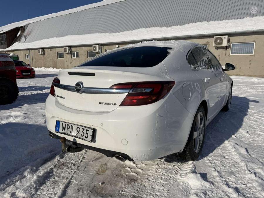 Balts Opel Insignia 2014 Kauņa, ar dzinēja tilpumu 1.96 L un nobraukumu 220 tūkst. km par 3100 €, foto 5 vietnē AUTOMOTO.COM.LV