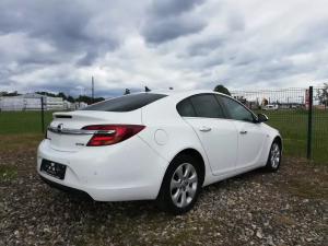 Balts Opel Insignia 2014 Saldus, ar dzinēja tilpumu 2.00 L un nobraukumu 198 tūkst. km par 6500 €, foto 3 vietnē AUTOMOTO.COM.LV