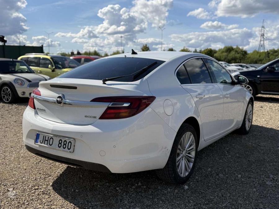Balts Opel Insignia 2014 Šauļi, ar dzinēja tilpumu 1.96 L un nobraukumu 337 tūkst. km par 5300 €, foto 6 vietnē AUTOMOTO.COM.LV