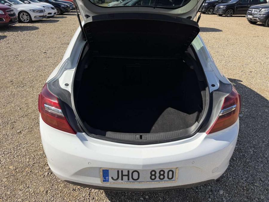 Balts Opel Insignia 2014 Šauļi, ar dzinēja tilpumu 1.96 L un nobraukumu 337 tūkst. km par 5300 €, foto 8 vietnē AUTOMOTO.COM.LV