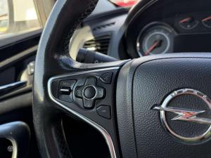 Balts Opel Insignia 2014 Šauļi, ar dzinēja tilpumu 1.96 L un nobraukumu 337 tūkst. km par 5300 €, foto 13 vietnē AUTOMOTO.COM.LV