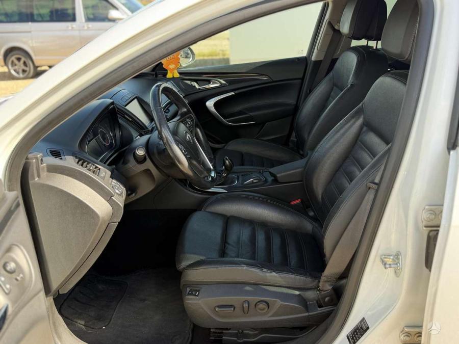 Balts Opel Insignia 2014 Šauļi, ar dzinēja tilpumu 1.96 L un nobraukumu 337 tūkst. km par 5300 €, foto 14 vietnē AUTOMOTO.COM.LV