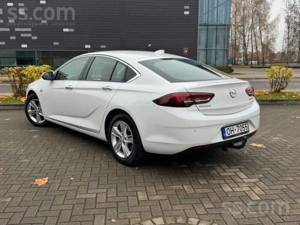 Balts Opel Insignia 2017 Rīga, ar dzinēja tilpumu 1.60 L un nobraukumu 243 tūkst. km par 8950 €, foto 7 vietnē AUTOMOTO.COM.LV