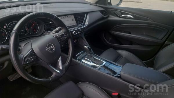 Balts Opel Insignia 2017 Rīga, ar dzinēja tilpumu 1.60 L un nobraukumu 246 tūkst. km par 7990 €, foto 3 vietnē AUTOMOTO.COM.LV