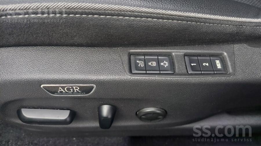 Balts Opel Insignia 2017 Rīga, ar dzinēja tilpumu 1.60 L un nobraukumu 246 tūkst. km par 7990 €, foto 12 vietnē AUTOMOTO.COM.LV