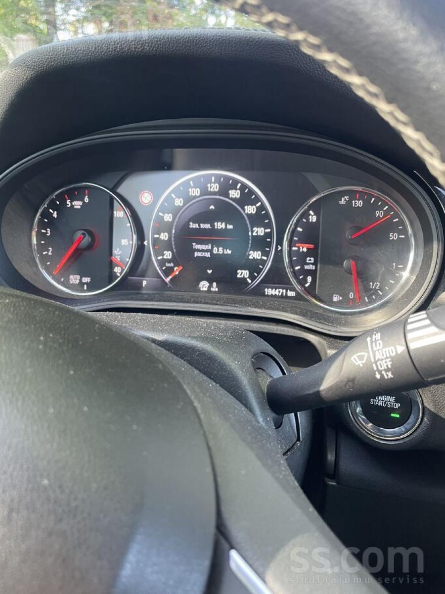 Balts Opel Insignia 2017 Rīga, ar dzinēja tilpumu 1.60 L un nobraukumu 200 tūkst. km par 8500 €, foto 4 vietnē AUTOMOTO.COM.LV