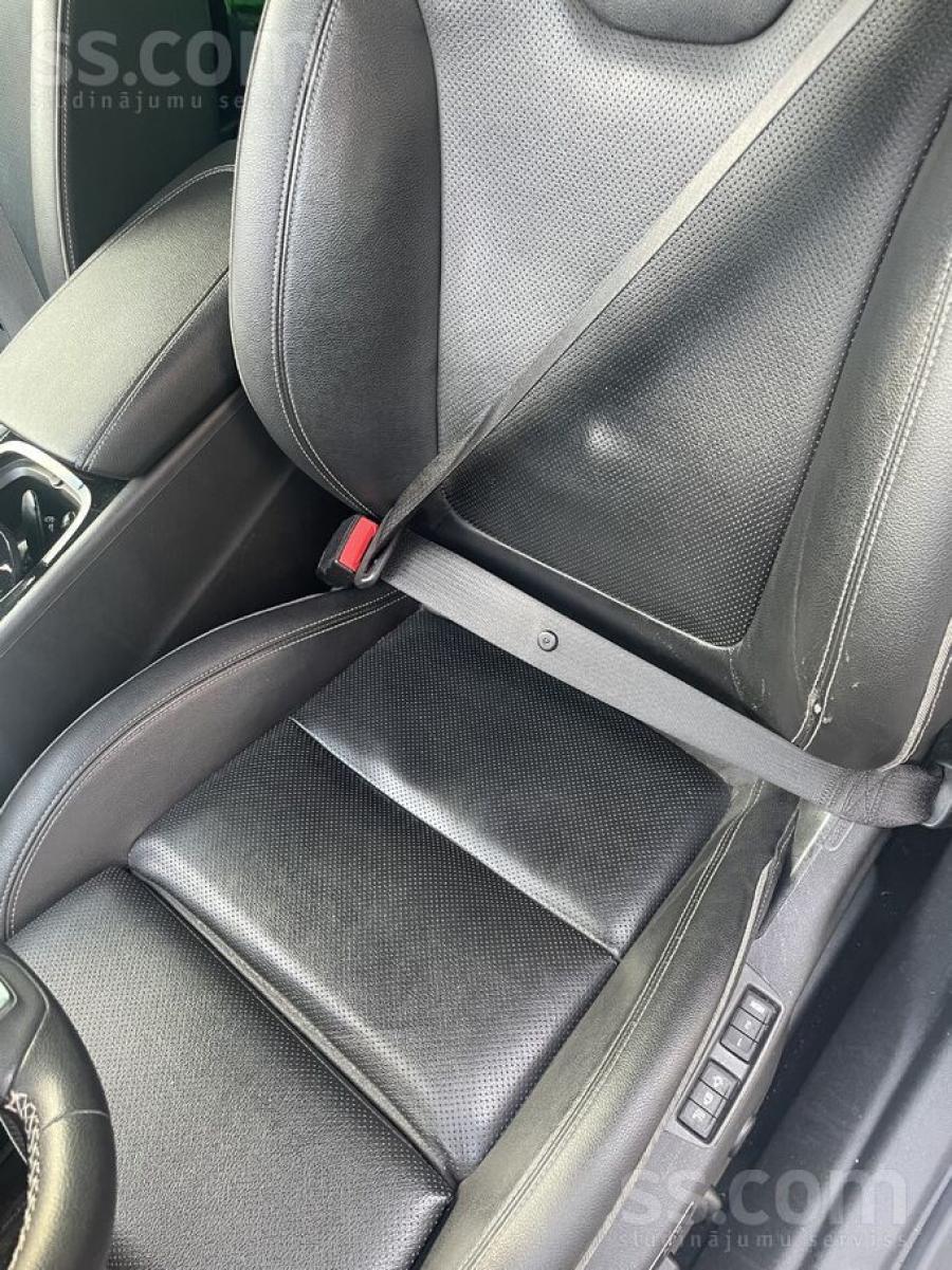 Balts Opel Insignia 2017 Rīga, ar dzinēja tilpumu 1.60 L un nobraukumu 200 tūkst. km par 8500 €, foto 9 vietnē AUTOMOTO.COM.LV