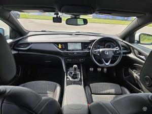 Balts Opel Insignia 2017 Šauļi, ar dzinēja tilpumu 2.00 L un nobraukumu 250 tūkst. km par 6200 €, foto 17 vietnē AUTOMOTO.COM.LV