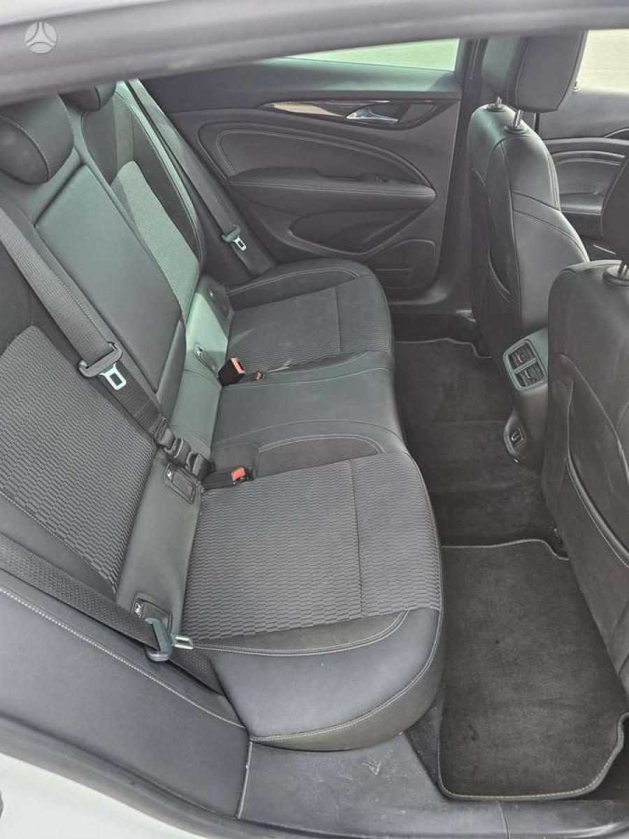 Balts Opel Insignia 2017 Šauļi, ar dzinēja tilpumu 2.00 L un nobraukumu 250 tūkst. km par 6200 €, foto 21 vietnē AUTOMOTO.COM.LV