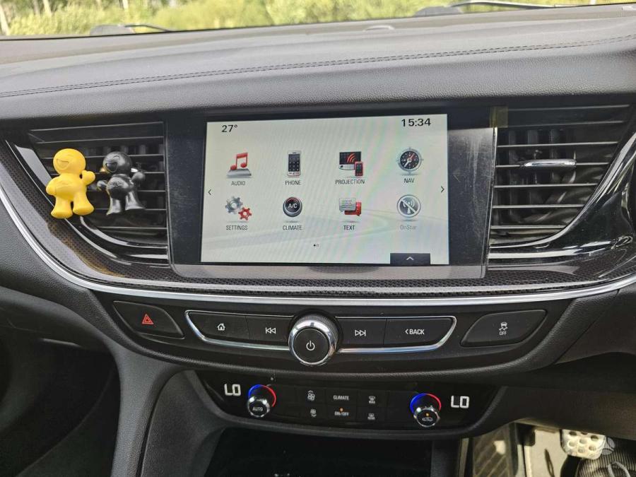 Balts Opel Insignia 2017 Šauļi, ar dzinēja tilpumu 2.00 L un nobraukumu 250 tūkst. km par 6200 €, foto 29 vietnē AUTOMOTO.COM.LV
