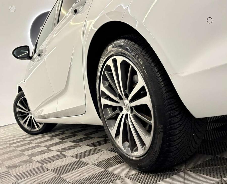 Balts Opel Insignia 2017 Marijampole, ar dzinēja tilpumu 1.96 L un nobraukumu 206 tūkst. km par 11250 €, foto 20 vietnē AUTOMOTO.COM.LV