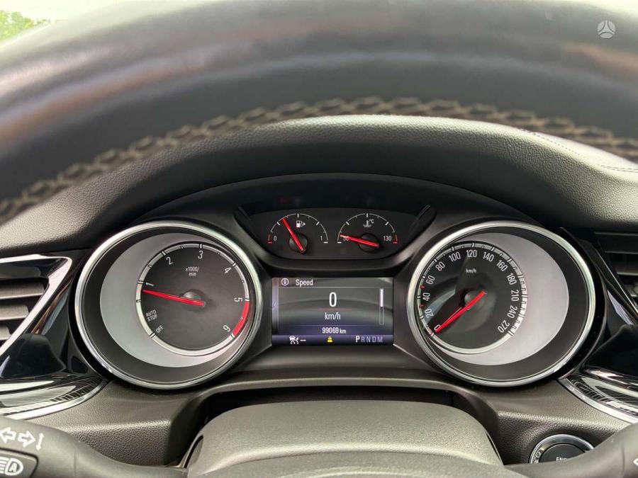 Balts Opel Insignia 2018 Kauņa, ar dzinēja tilpumu 1.96 L un nobraukumu 99 tūkst. km par 14500 €, foto 22 vietnē AUTOMOTO.COM.LV