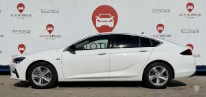 White Opel Insignia 2022 in Taurage, with an engine capacity of 2.00 L and mileage of 252 thousand km for 10800 €, photo 15 on AUTOMOTO.COM.LV